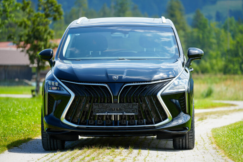 Forthing 4 ab 30.995€ - Autohaus Schwerdtner